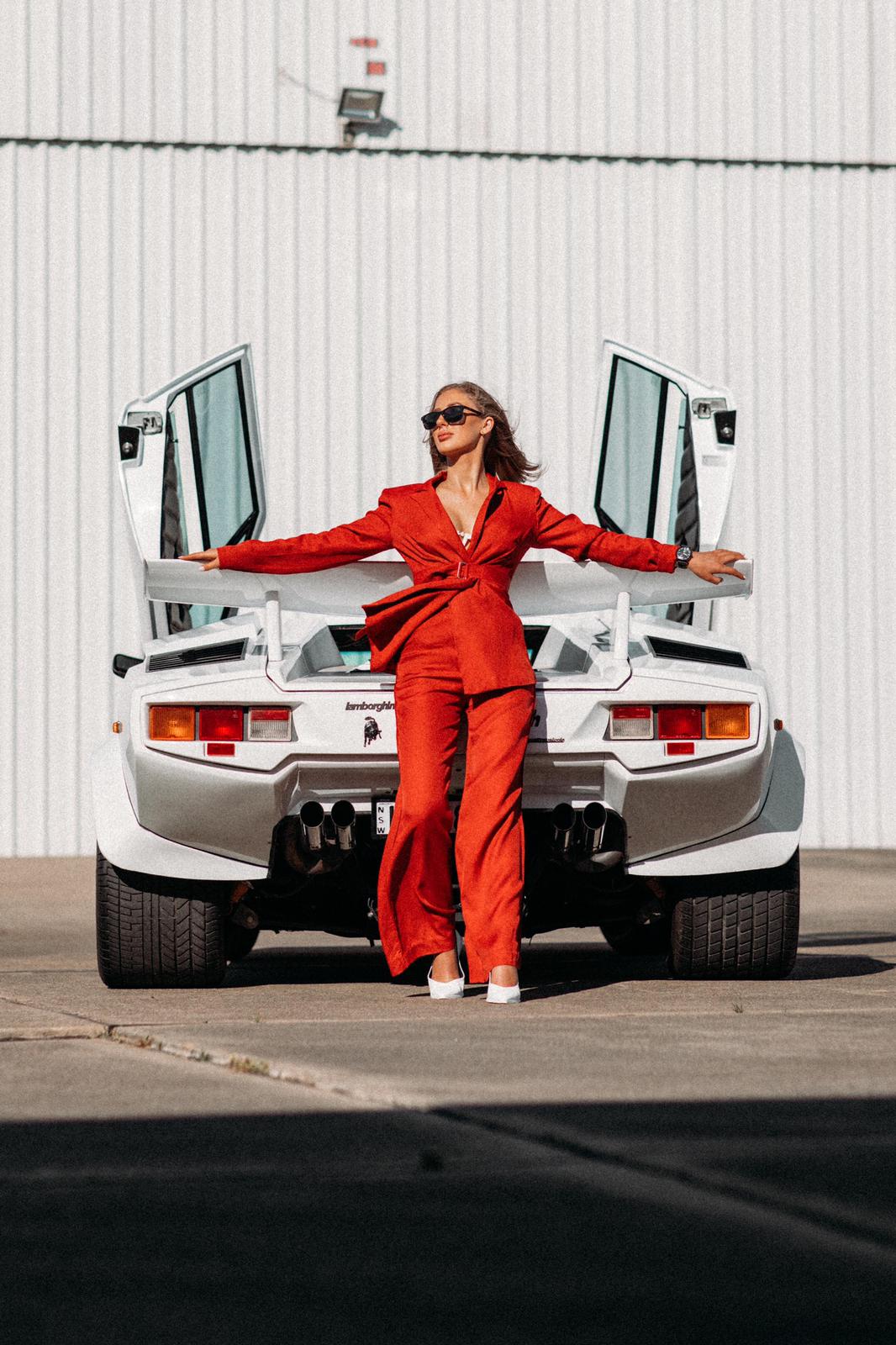 1989 Lamborghini Countach (Tribute vehicle) – Star Cars Agency