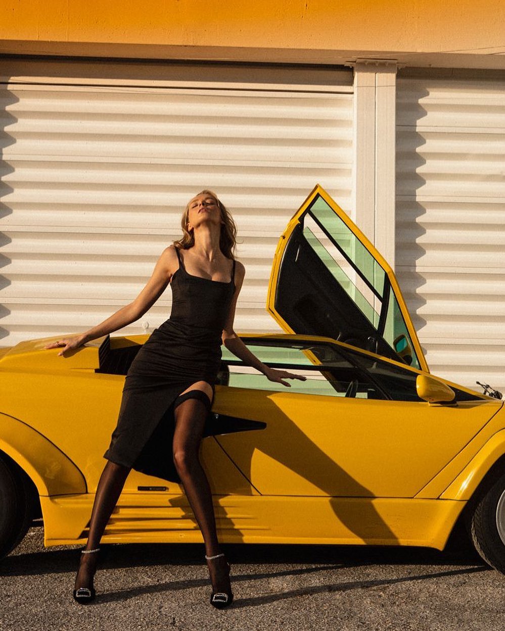 Lamborghini Countach 25th Anniversary re creation – Star Cars Agency