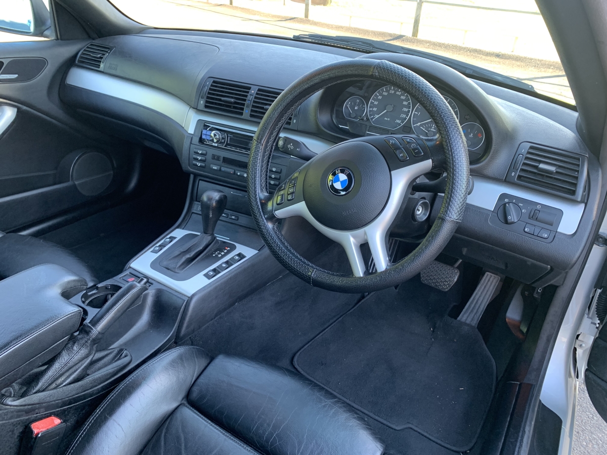 Classic BMW Convertible – Star Cars Agency