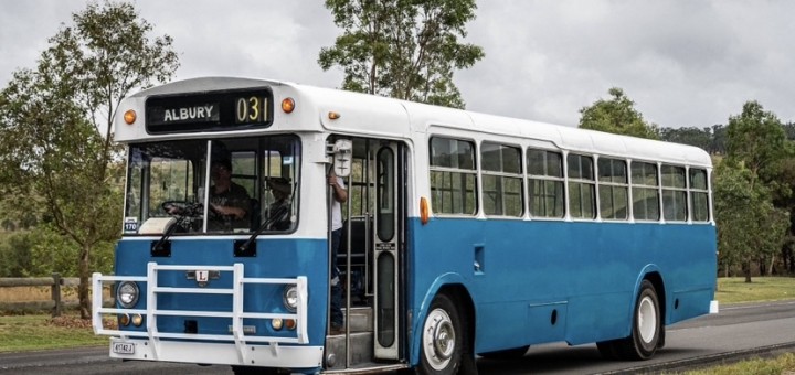 LEYLAND LEOPARD BUS – Star Cars Agency